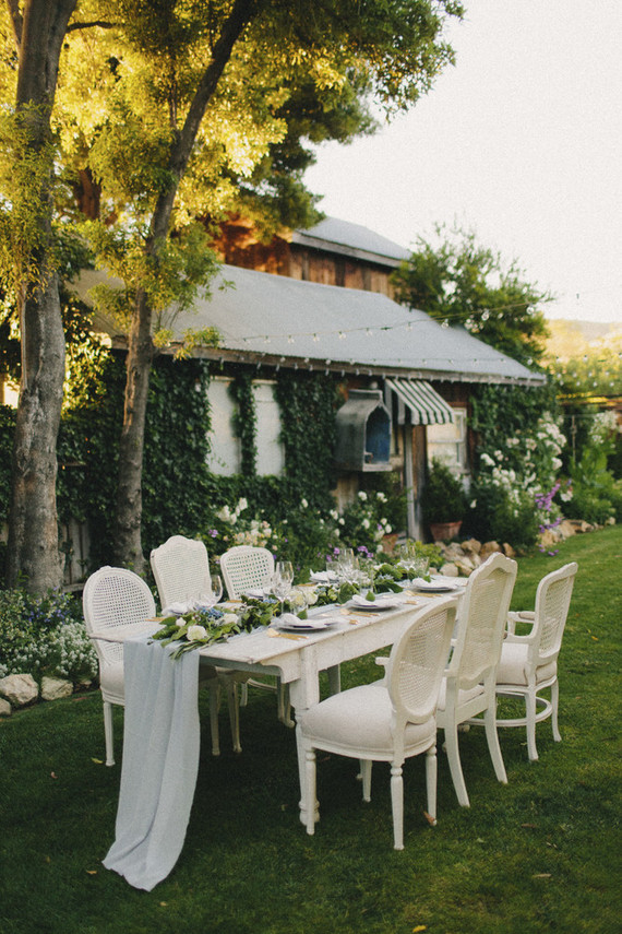 Elegant vintage tablescape | Wedding & Party Ideas | 100 Layer Cake