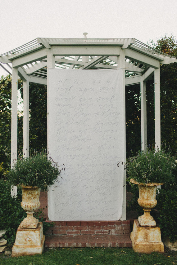 Calligraphy backdrop | Wedding & Party Ideas | 100 Layer Cake