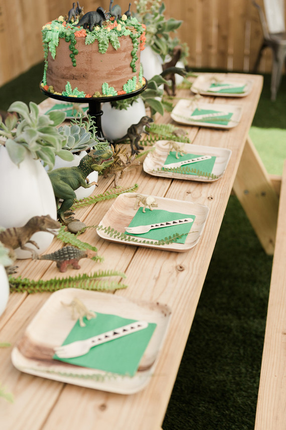 Modern prehistoric dinosaur 4th birthday | Wedding & Party Ideas | 100 ...