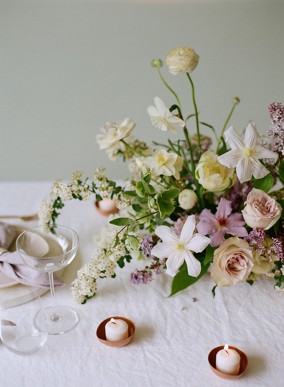 spring floral arrangement | Wedding & Party Ideas | 100 Layer Cake