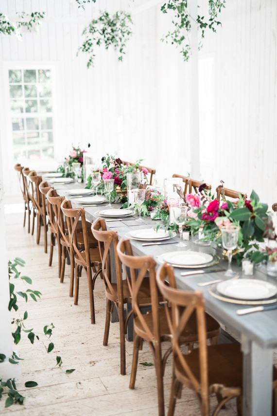 Bright, modern barn wedding | Wedding & Party Ideas | 100 Layer Cake