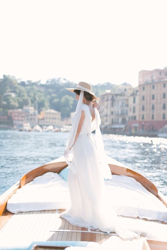 Stylish sexy Portofino elopement | Wedding & Party Ideas | 100 Layer Cake