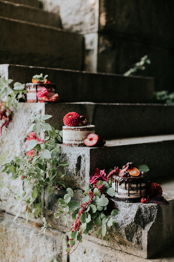 Dramatic fall floral ideas | Wedding & Party Ideas | 100 Layer Cake