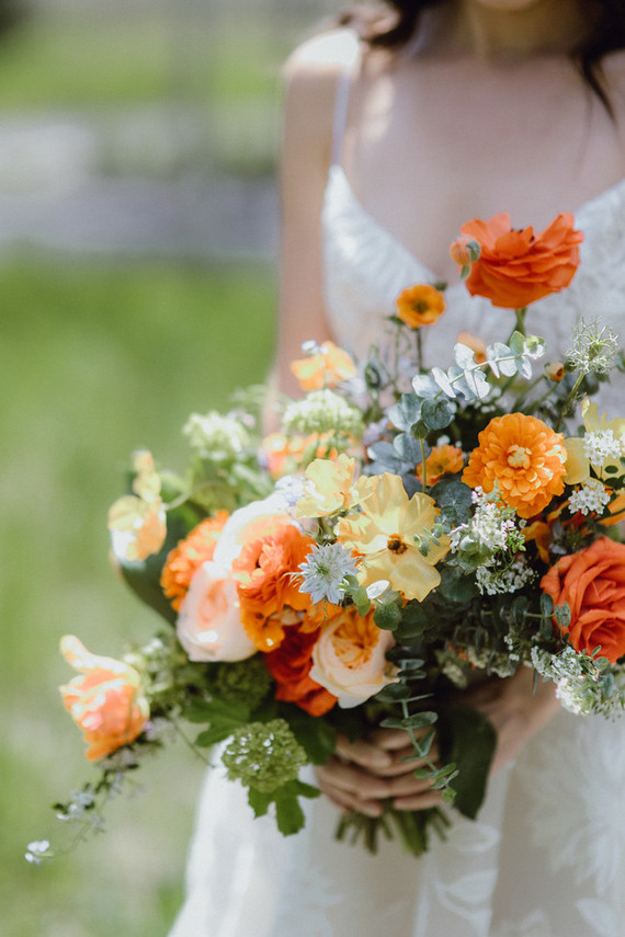 orange bridal bouquet | Wedding & Party Ideas | 100 Layer Cake