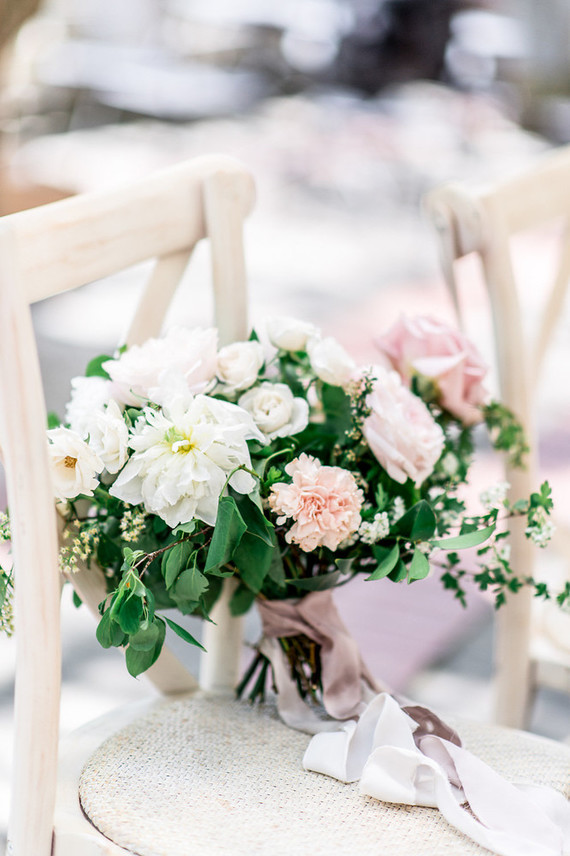 Elegant spring wedding ideas at Graydon Hall in Toronto | Wedding ...