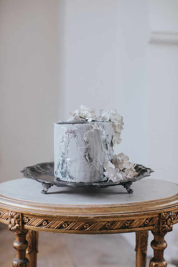 celestial wedding cake | Wedding & Party Ideas | 100 Layer Cake