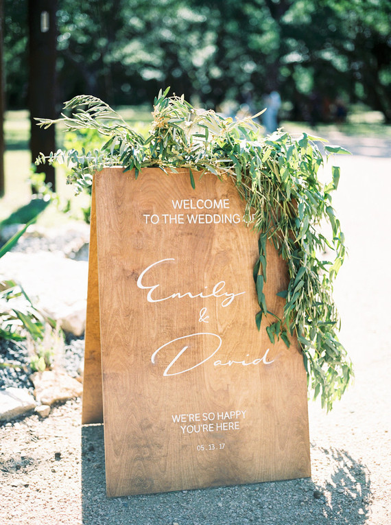 Sunlit Austin wedding at Addison Grove | Wedding & Party Ideas | 100 ...