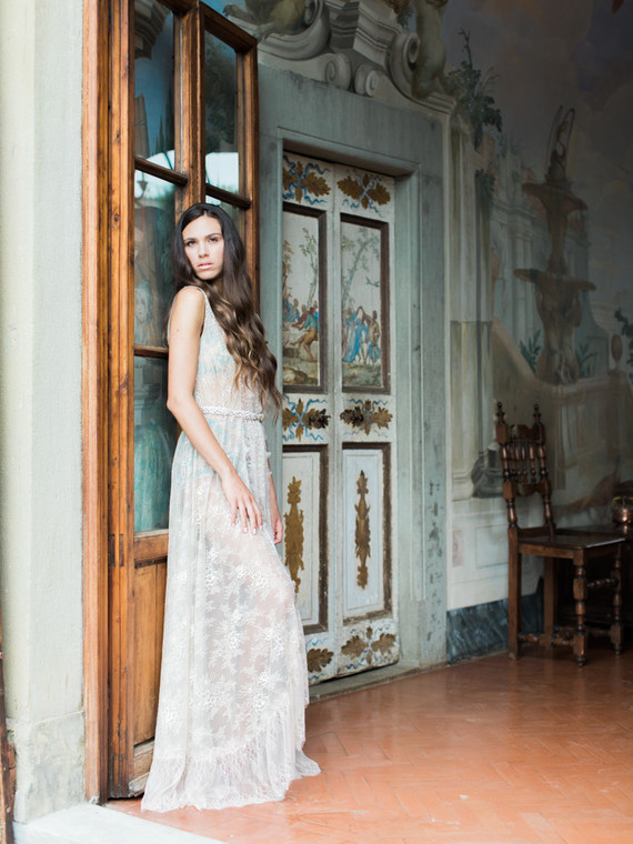 Romantic Tuscan boudoir session | Wedding & Party Ideas | 100 Layer Cake
