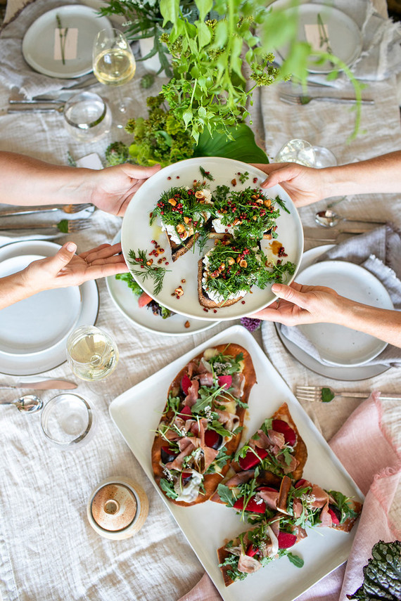 Garden inspired dinner party | Wedding & Party Ideas | 100 Layer Cake