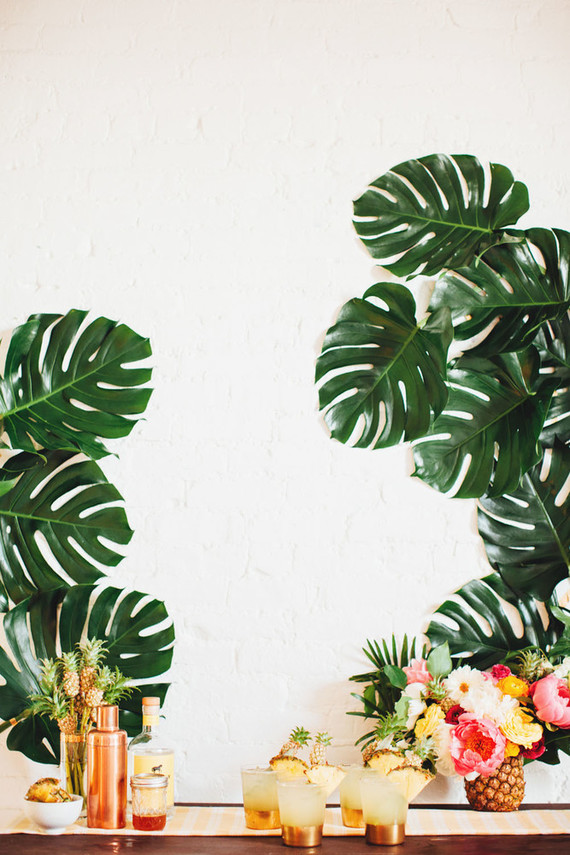 How to throw a super cute pool party bachelorette party | Wedding ...