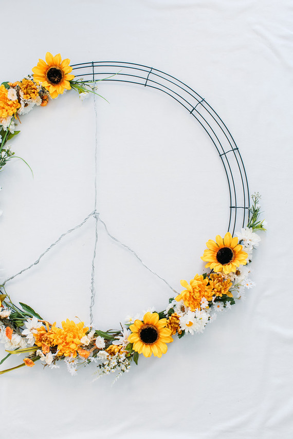 DIY peace sign wreath | Wedding & Party Ideas | 100 Layer Cake