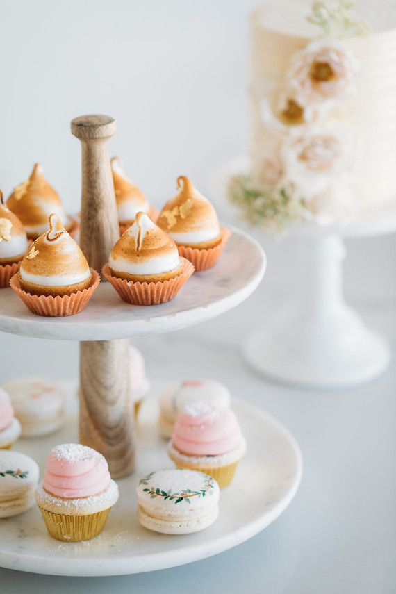 Dessert bar | Wedding & Party Ideas | 100 Layer Cake
