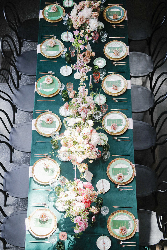 Emerald green wedding tables | Wedding & Party Ideas | 100 Layer Cake