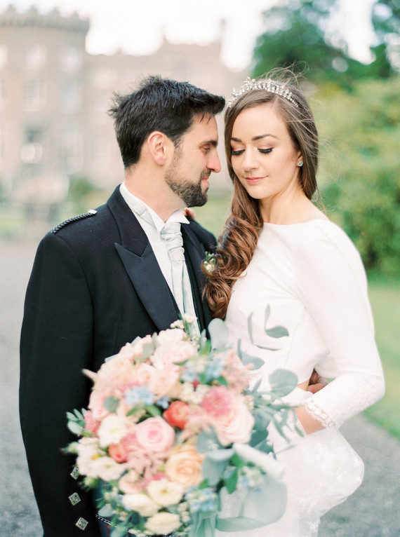 This Scottish wedding in an Irish Castle makes tartan look extra chic ...