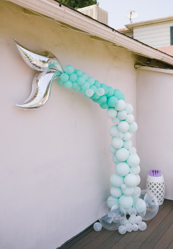 Under the sea themed balloon decor | Wedding & Party Ideas | 100 Layer Cake
