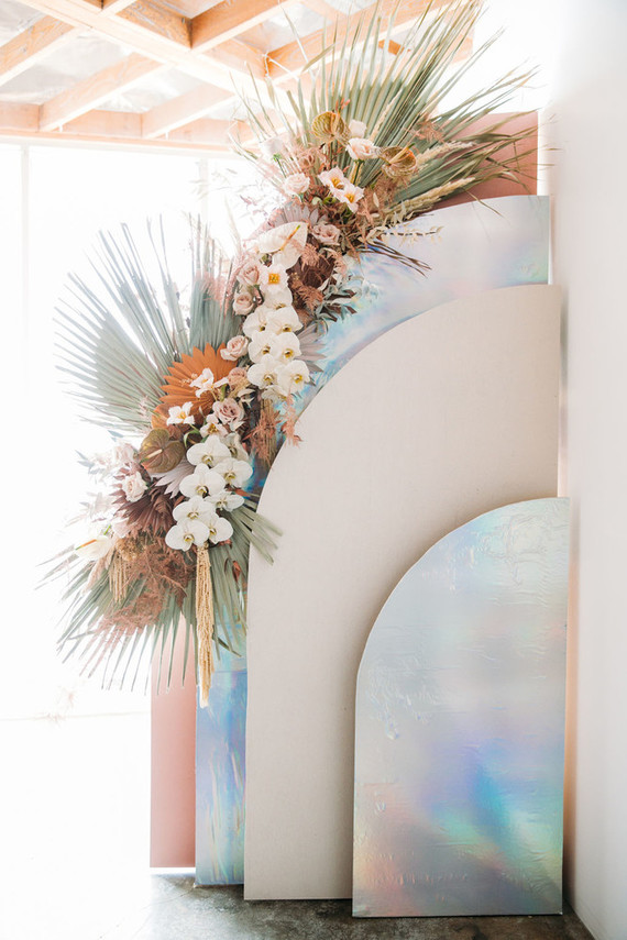 Modern wedding backdrop | Wedding & Party Ideas | 100 Layer Cake