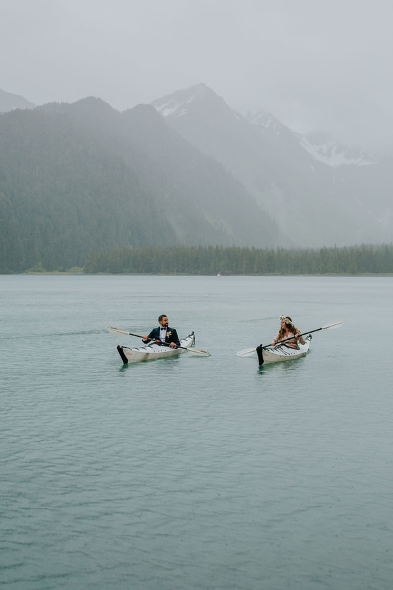 Kayak wedding portraits | Wedding & Party Ideas | 100 Layer Cake