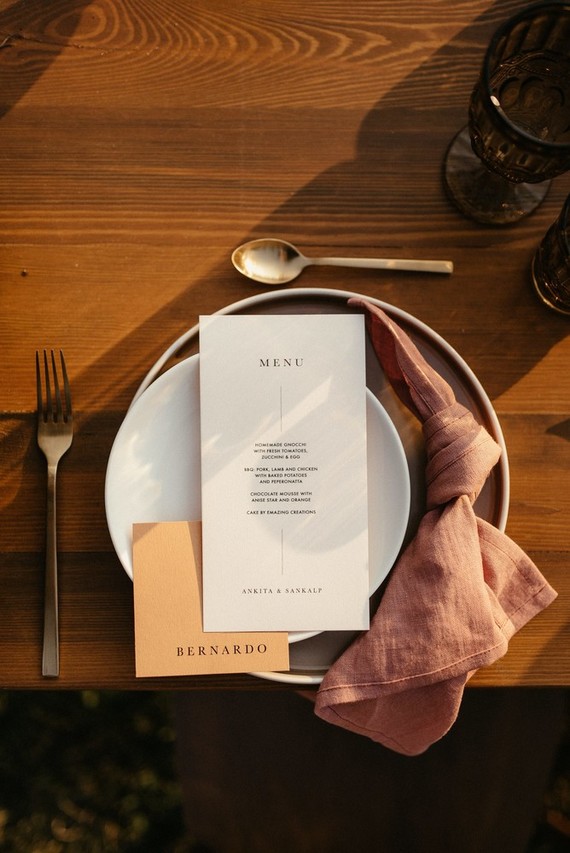 Modern menu and place settings | Wedding & Party Ideas | 100 Layer Cake
