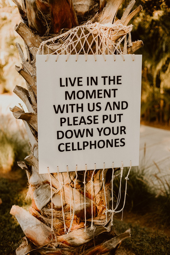 Wedding cell phone sign | Wedding & Party Ideas | 100 Layer Cake
