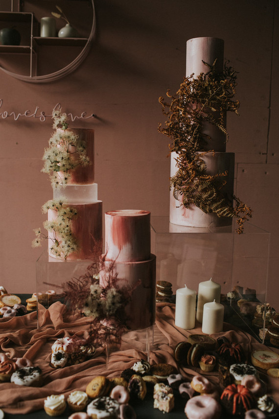 dried flower wedding cakes | Wedding & Party Ideas | 100 Layer Cake