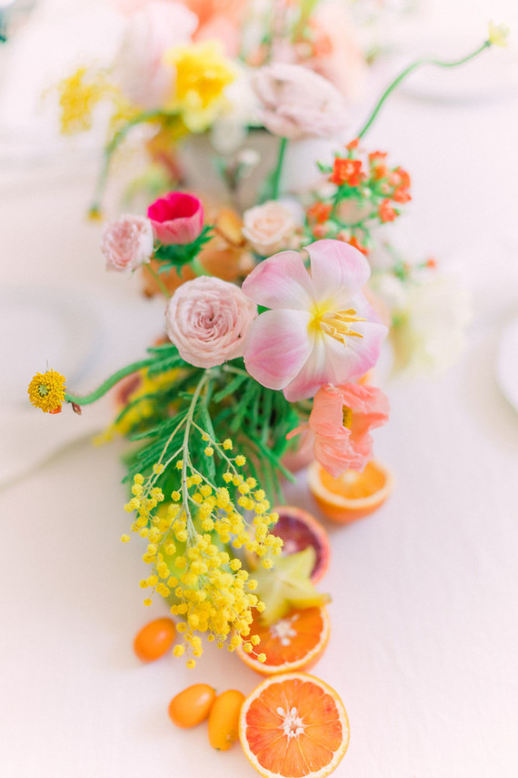 Citrus floral arrangement | Wedding & Party Ideas | 100 Layer Cake