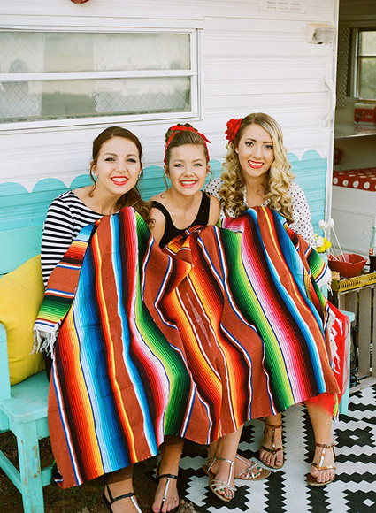 Retro Glamper Girls Shoot | Browse Wedding & Party Ideas | 100 Layer Cake