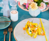 Modern place setting | Wedding & Party Ideas | 100 Layer Cake